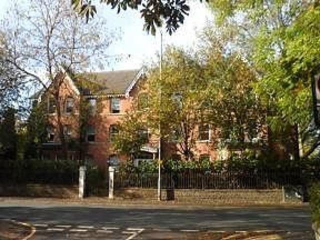 Heaton Moor Road, Stockport SK4, 2 bed flat to rent, £1,250 pcm | PrimeLocation