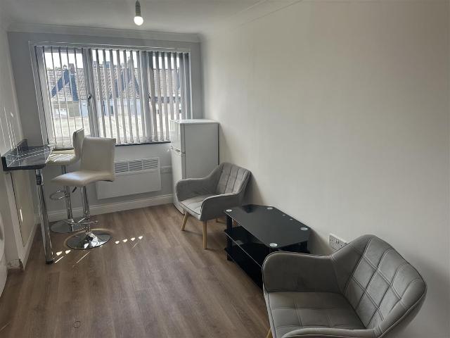 Heaton Road, Newcastle Upon Tyne NE6, Studio to rent, £795 pcm | PrimeLocation