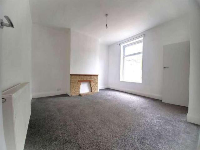 Heaton Road, Paddock, HD1