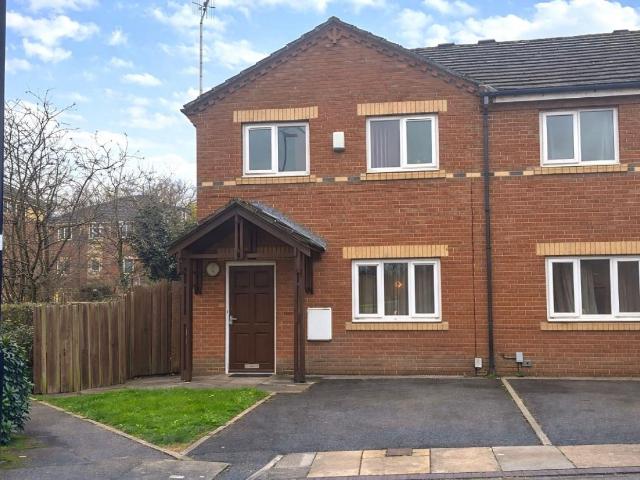 Headford Gardens, 4 bedroom, Terraced