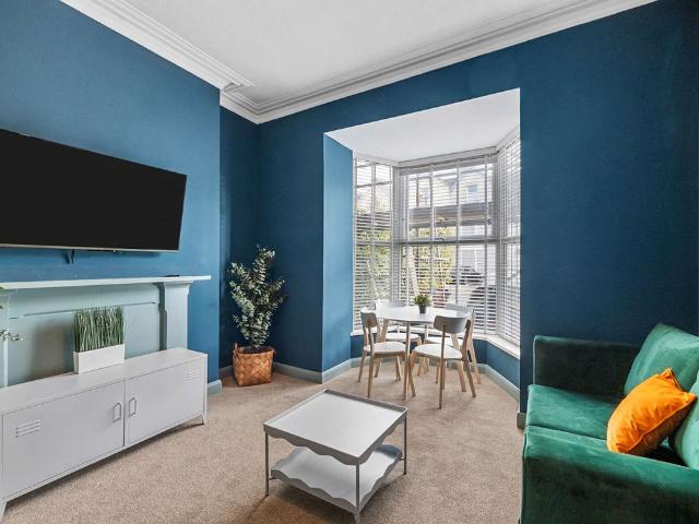 Headland Park Room 7