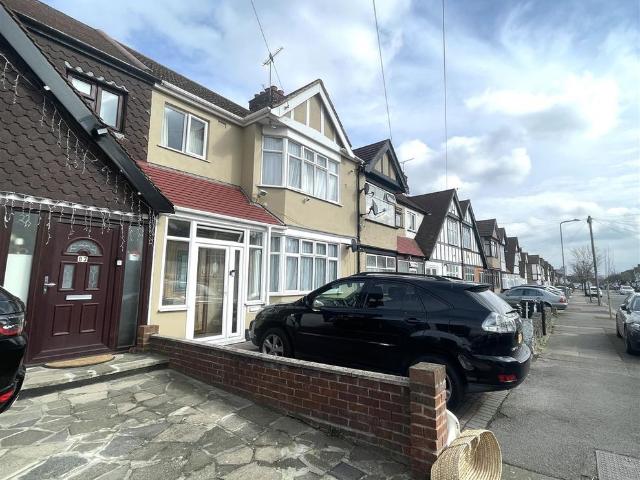 Headley Drive, Ilford IG2, 3 bed property to rent, £2,595 pcm | PrimeLocation