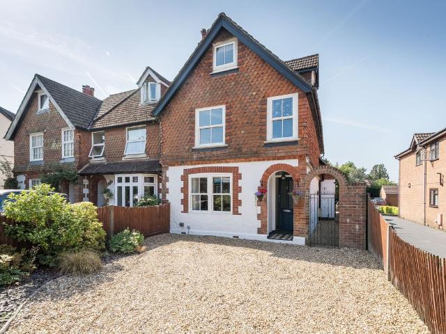 Headley Road, Grayshott GU26, 3 bed semi detached house to rent, £2,250 pcm | PrimeLocation