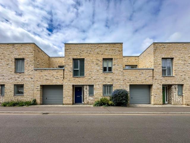 Headly Street, Cambridge CB1 3 bed terraced house to rent £2,700 pcm £623 pw