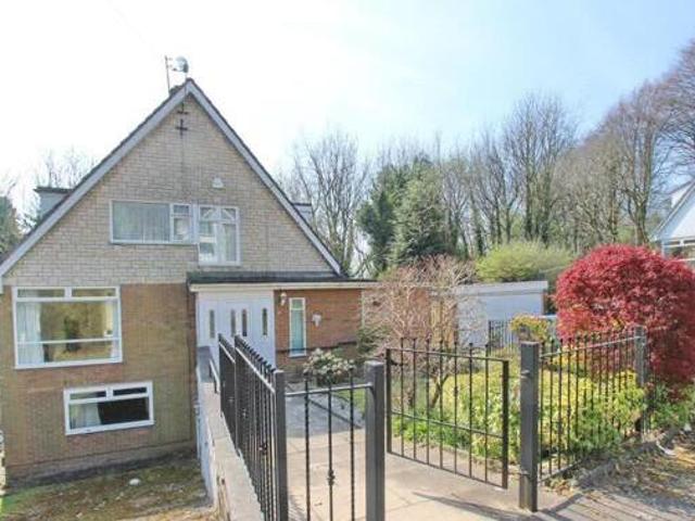 Healey Close, Salford, 5 Bedroom Detached