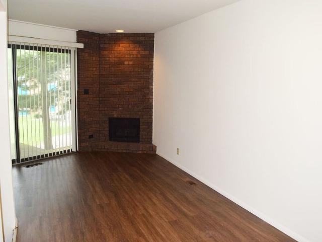 Healey Townhomes 2 Bedroom Home for Rent at 613 W Healey St, Champaign, IL 61820