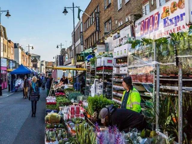 Healthwise, 13 Chapel Market, Angel, London, N1 9EZ, United Kingdom | 1 bed apartment for rent #136496120 | Rentberry