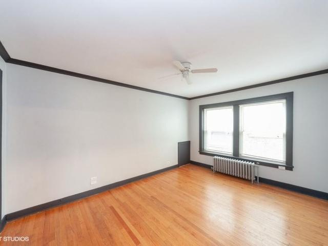 Heart of Arlington Heights! Steps away from Metra Station! Studio Apartment for Rent at 18 E Northwest Hwy, Arlington Heights, IL 60004