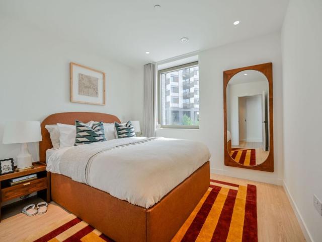 Heart Of Hale Lane, Tottenham, London N17, 1 bed flat to rent, £2,465 pcm | PrimeLocation
