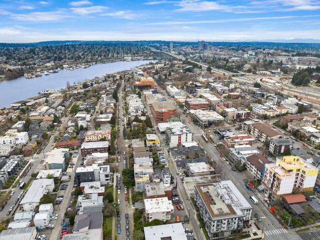 Hearthside Manor 1 Bedroom Apartment for Rent at 2214 Yale Ave E, Seattle, WA 98102 Eastlake