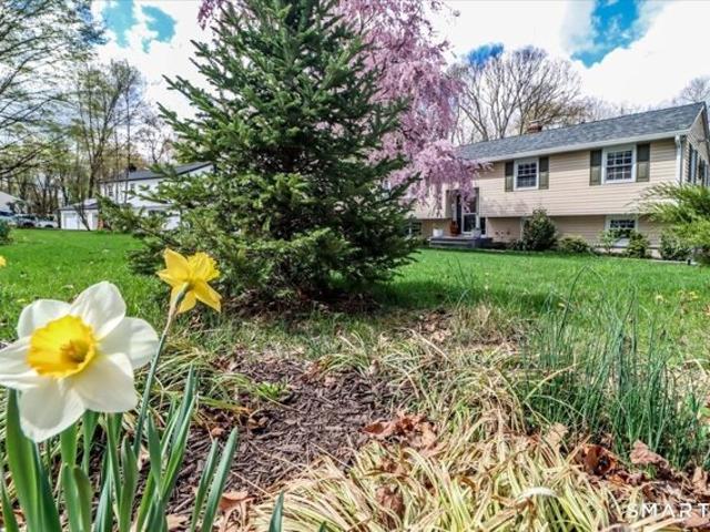 Hearthstone Dr, Bethel, Home For Sale