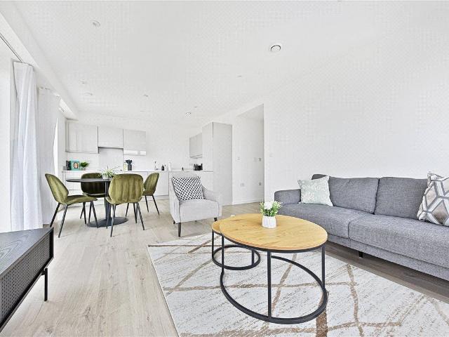 Heartwell Avenue, London E16, 2 bed flat to rent, £2,750 pcm | PrimeLocation