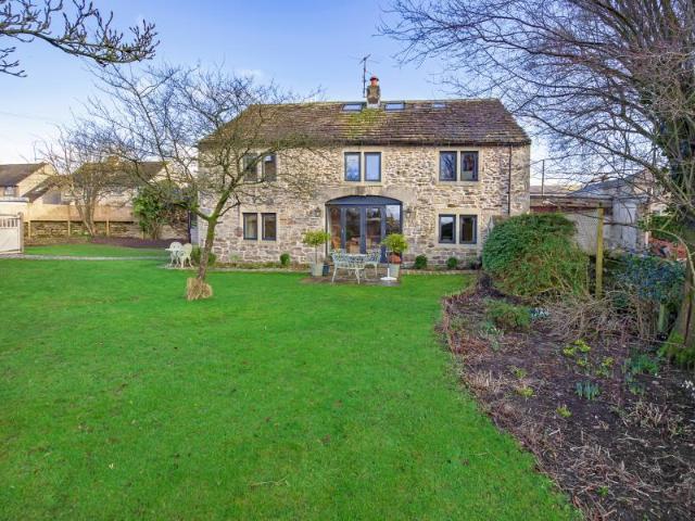 Hebden Road, Grassington, Skipton. 4 bed detached house to rent £2,300 pcm £531 pw