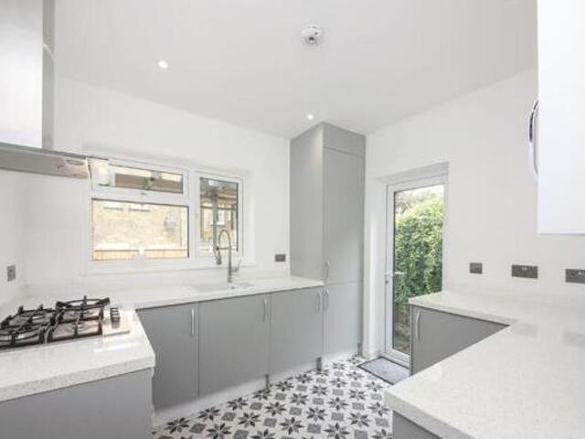 Heber Road, East Dulwich, 2 Bedroom Apartment