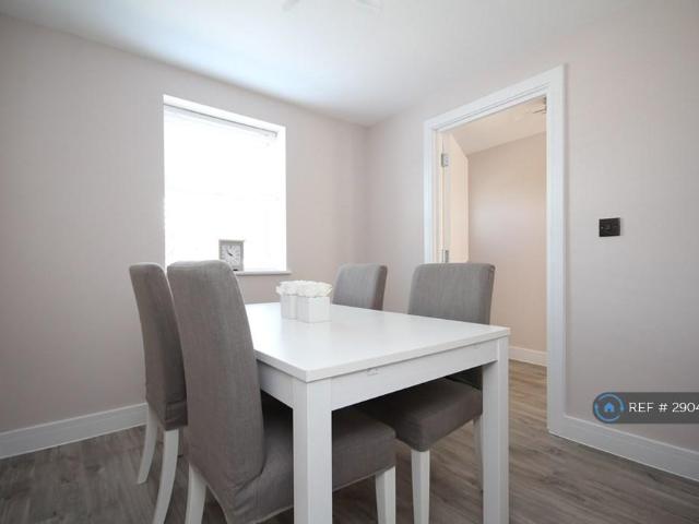 Heber Street, Bristol, BS5 3 bed terraced house to rent £1,795 pcm £414 pw