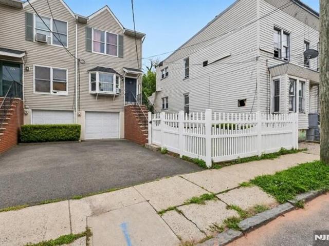 Hecker St, Newark, Home For Sale