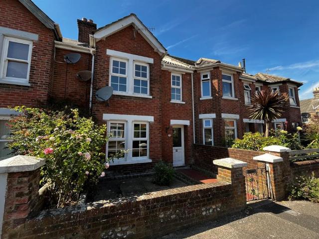 Heckford Park 3 bed terraced house to rent £1,550 pcm £358 pw