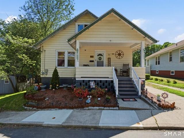 Hedge Ave, Norwich, Home For Sale