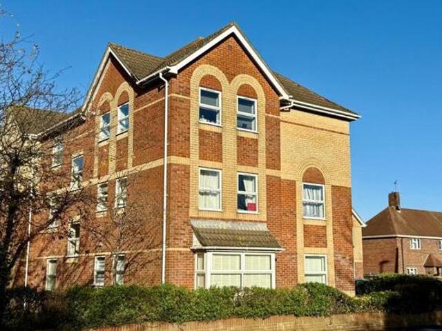 Hedge End, Lower Northam Road, Southampton, 2 Bedroom Flat