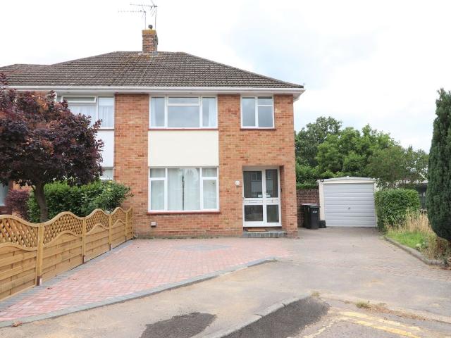 Hedge End, Southampton SO30, 3 bed semi detached house to rent, £1,600 pcm | PrimeLocation