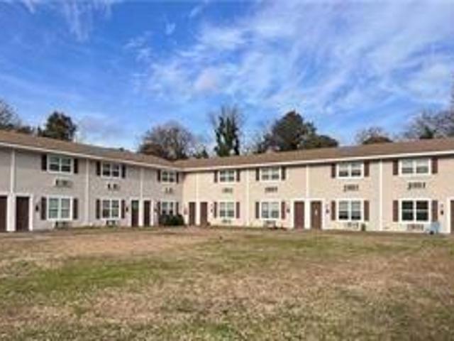 Hedge Ln, 11 13 2 Bedroom Apartment for Rent at 13 Hedge Ln, Portsmouth, VA 23701
