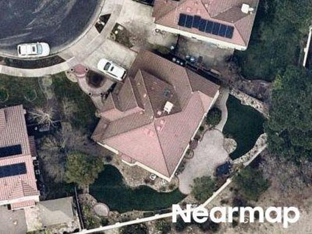 Hedgecrest Cir