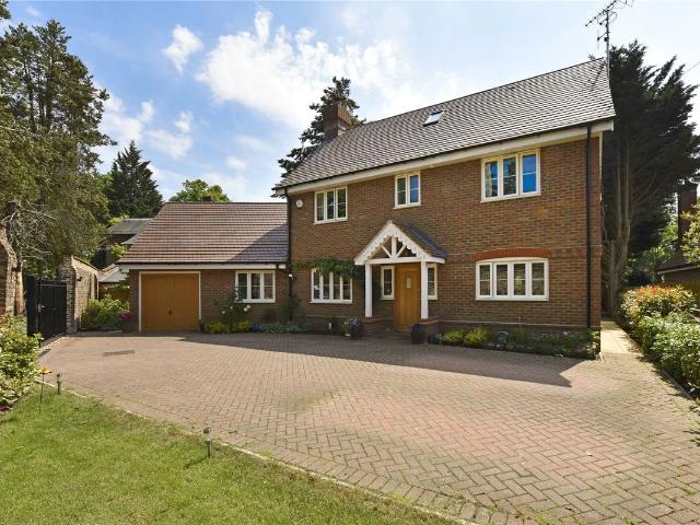 Hedgerley Lane, Gerrards Cross, Buckinghamshire SL9, 5 bed detached house to rent, £4,500 pcm | PrimeLocation
