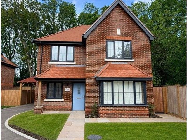 Hedgerows, Ewhurst GU6, 4 bed detached house to rent, £3,250 pcm | PrimeLocation