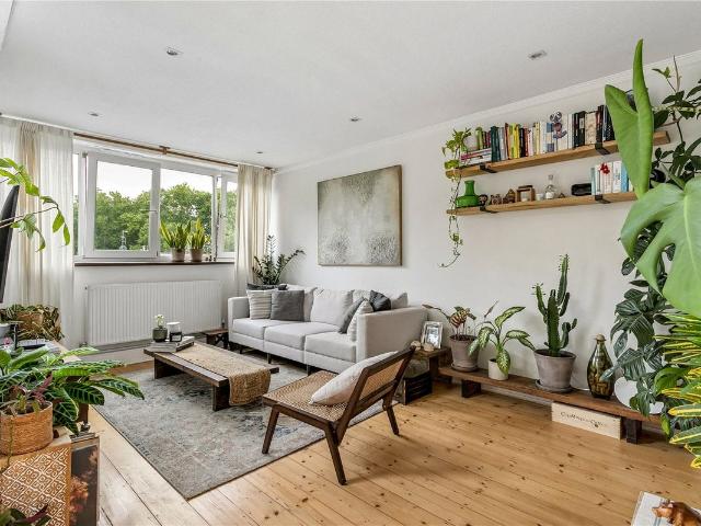 Hedingham Close, London N1, 2 bed flat to rent, £3,800 pcm | PrimeLocation