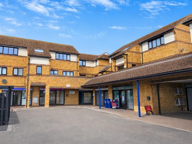 Hedingham Place, Rochford SS4, 1 bed flat to rent, £950 pcm | PrimeLocation