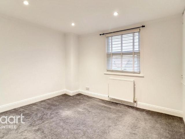 Hedingham Road, Halstead 3 bed end of terrace house to rent £1,375 pcm £317 pw