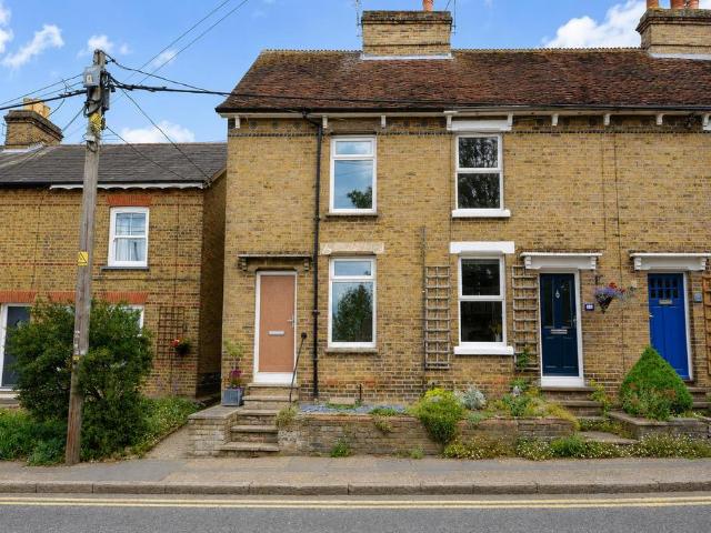 Hedingham Road, Halstead CO9 2 bed end of terrace house to rent £1,125 pcm £260 pw