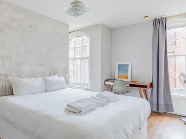Hedsor House, Ligonier Street, Spitalfields, London, E2 7HG, United Kingdom | 2 bed house for rent #165744696 | Rentberry