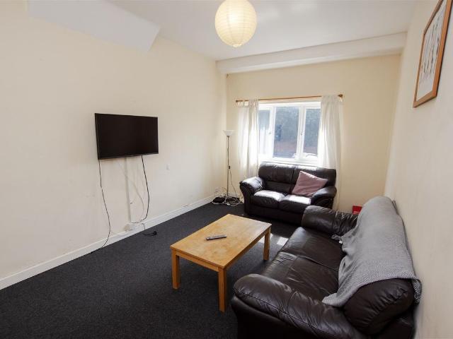 Heeley Road, Birmingham, West Midlands B29, 5 bed shared accommodation to rent, £481 pcm | PrimeLocation