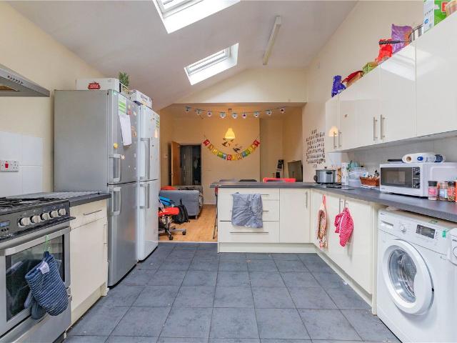 Heeley Road, Birmingham, West Midlands B29, 6 bed shared accommodation to rent, £520 pcm | PrimeLocation