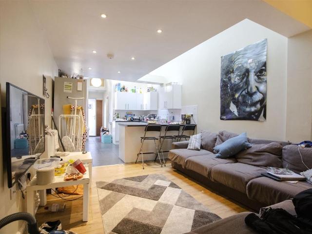 Heeley Road, Birmingham, West Midlands B29, 6 bed shared accommodation to rent, £585 pcm | PrimeLocation