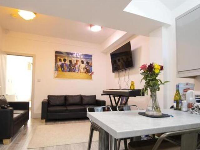 Heeley Road, Birmingham, 5 Bedroom House