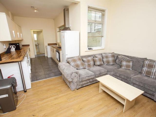 Heeley Road, Selly Oak, Birmingham, West Midlands B29, 6 bed shared accommodation to rent, £438 pcm | PrimeLocation