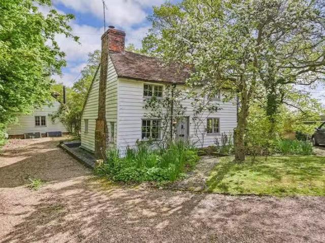 Hegg Hill, Smarden, Ashford, Kent, TN27 3 bed detached house t.