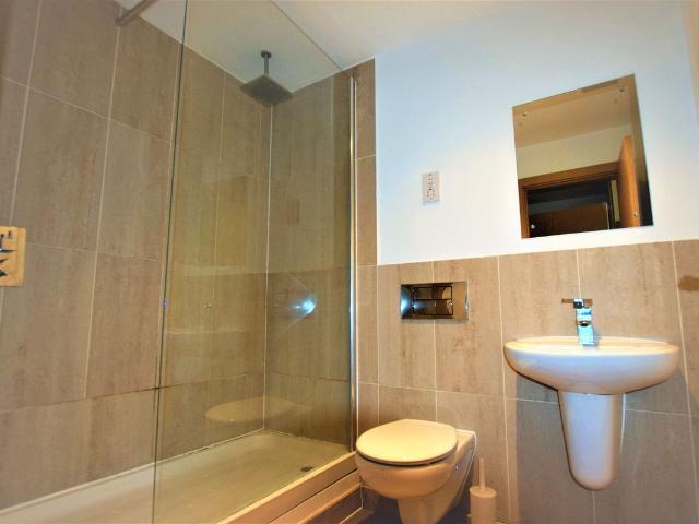Heia Wharf, Colchester CO2, 2 bed flat to rent, £1,225 pcm | PrimeLocation