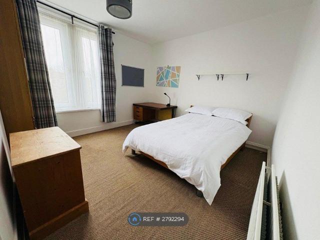 Heidelberg Road, Southsea PO4, 4 bed terraced house to rent, £1,300 pcm | PrimeLocation