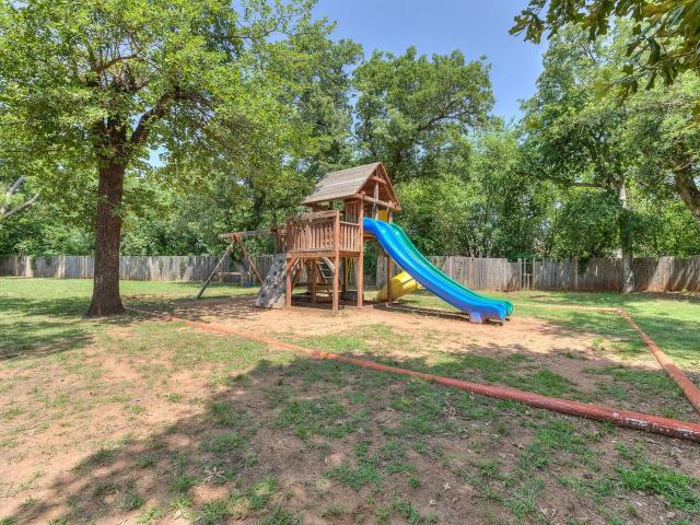 Heights On 44th 2 Bedroom Apartment for Rent at 3451 Se 44th St, Del City, OK 73135