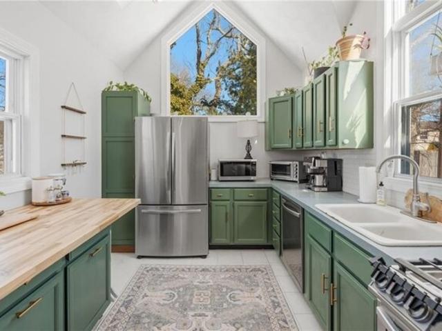 Heights Ave, Warwick, Home For Sale