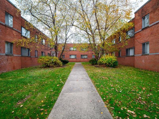 Heights Garden Apartments 2 Bedroom Apartment for Rent at 3755 Mayfield Rd, Cleveland Heights, OH 44121 Cleveland Heights
