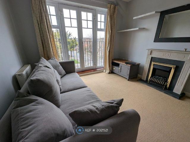 Heinz Burt Close, Eastleigh SO50, 2 bed flat to rent, £1,250 pcm | PrimeLocation