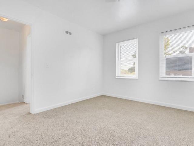 Heirlooms of Cincinnati 1 Bedroom Apartment for Rent at 1992 E Seymour Ave, Cincinnati, OH 45237 Roselawn