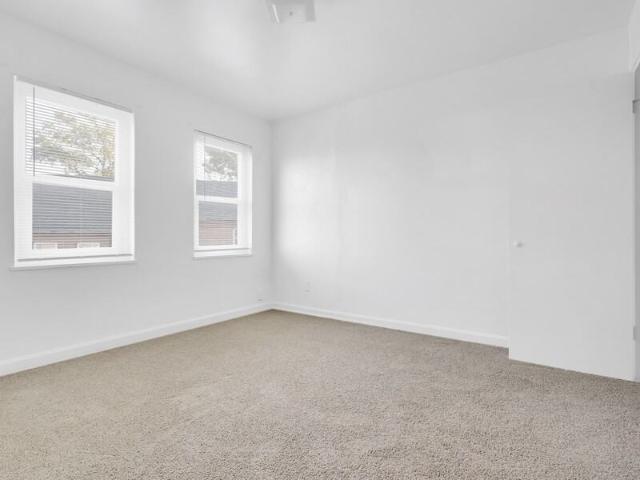 Heirlooms of Cincinnati 3 Bedroom Apartment for Rent at 1992 E Seymour Ave, Cincinnati, OH 45237 Roselawn