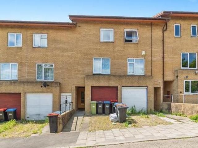Helford Place, Milton Keynes, 4 Bedroom Town