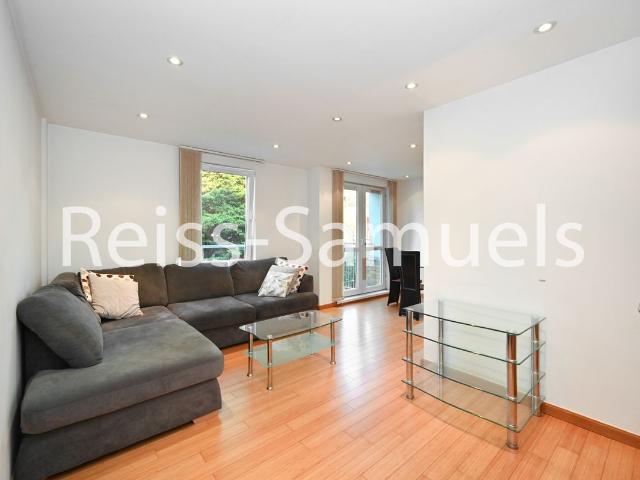 Helion Court, Isle Of Dogs, Canary Wharf, Docklands, London E14, 1 bed flat to rent, £1,820 pcm | PrimeLocation