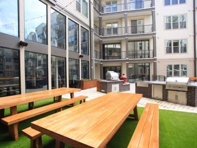 Helios 1 Bedroom Apartment for Rent at 2470 Cheshire Bridge Rd Ne, Atlanta, GA 30324 Lindridge Martin Manor